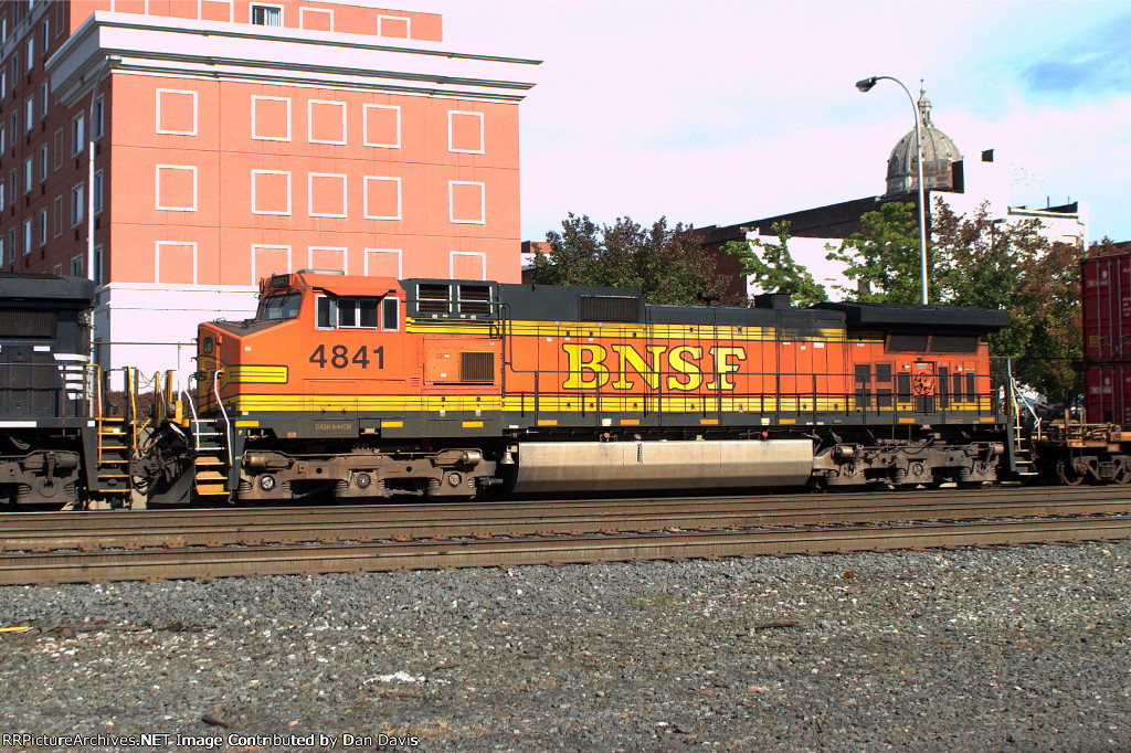 BNSF D9-44CW 4841 trails on 25V